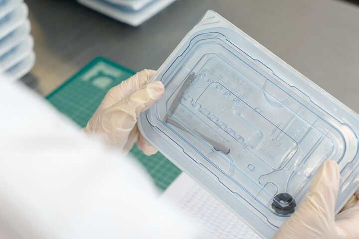 Healthcare Packaging - Custom Medical Device Packaging | Nelipak